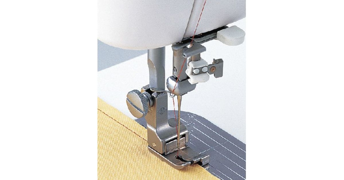 Juki Compensating Foot (Right 1/4")