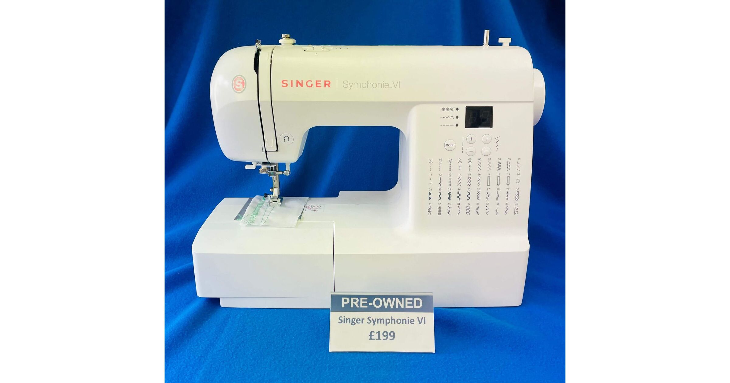 Singer Symphonie VI Sewing Machine (Pre-owned)